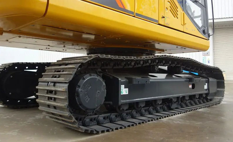 The Essential Guide to Excavator Track Frames - swingbearing